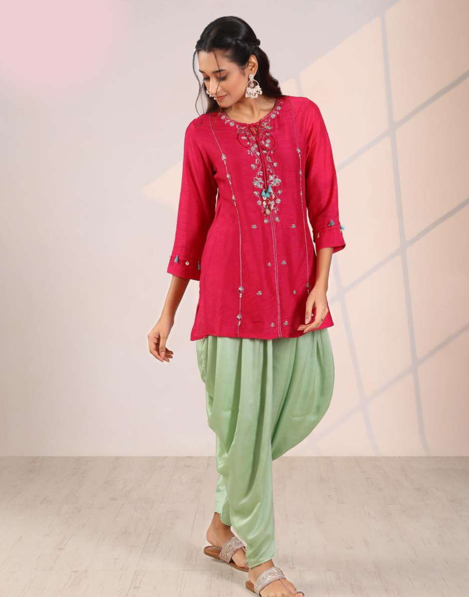 Red Embroidered Georgette Outfit Stylish 2-Piece Contemporary Ensemble